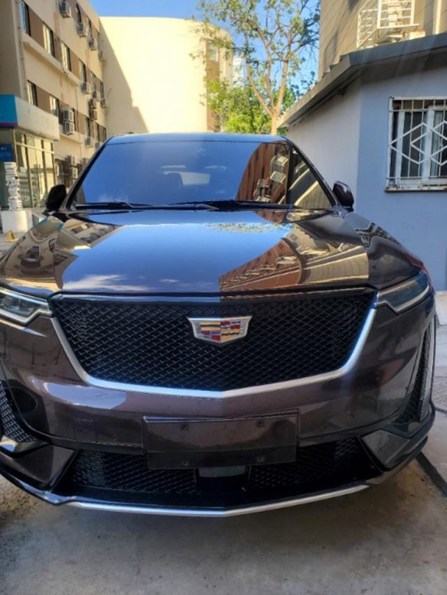 国产凯迪拉克XT6实拍！6/7座布局可供选择，上市竞争奥迪Q7_易车